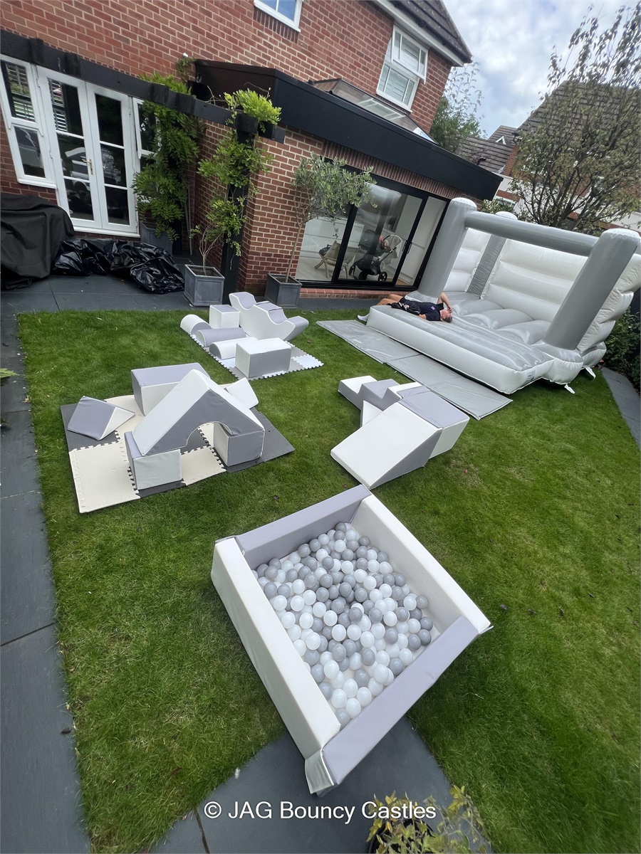 White castle & soft play set hire West Midlands