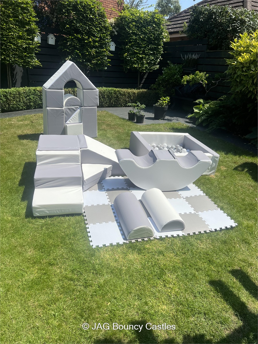 White soft play hire Birmingham and surrounding areas